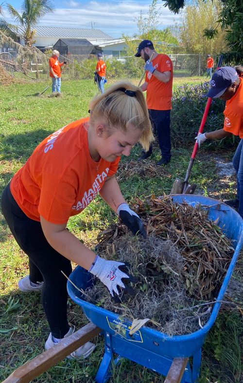 Students Spend 'Productive' Fall Break Helping with Hurricane Relief ...